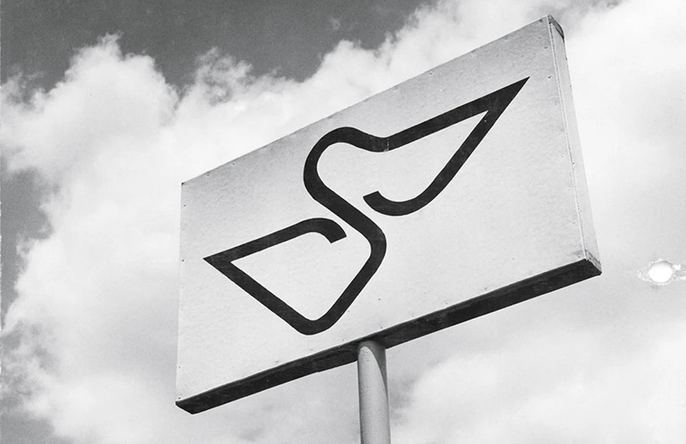 A ‘Brilliant’ bird: the story behind Hotel il Pellicano’s iconic logo ...